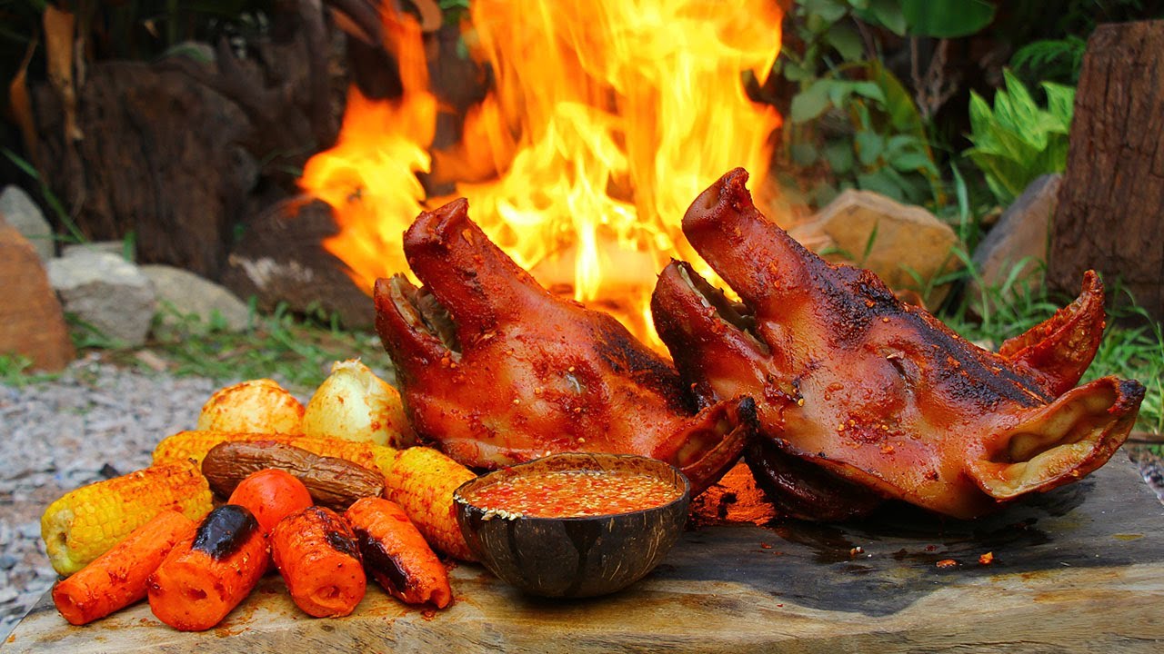 Roasted Pork Head BBQ Recipe - Cooking Pig Head BBQ Eating with Spicy ...