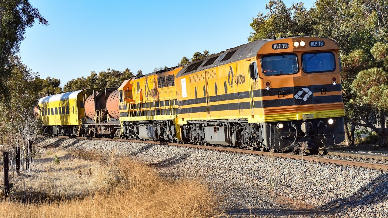 Freightlink combo on a Darwin Adelaide train in 2025??? - YouTube