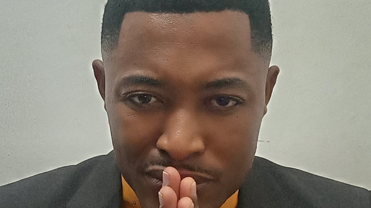 GOD SAYS ; THIS IS THE NAME OF THE PERSON USING BLACK⚫....... ON YOU😫😫 ...