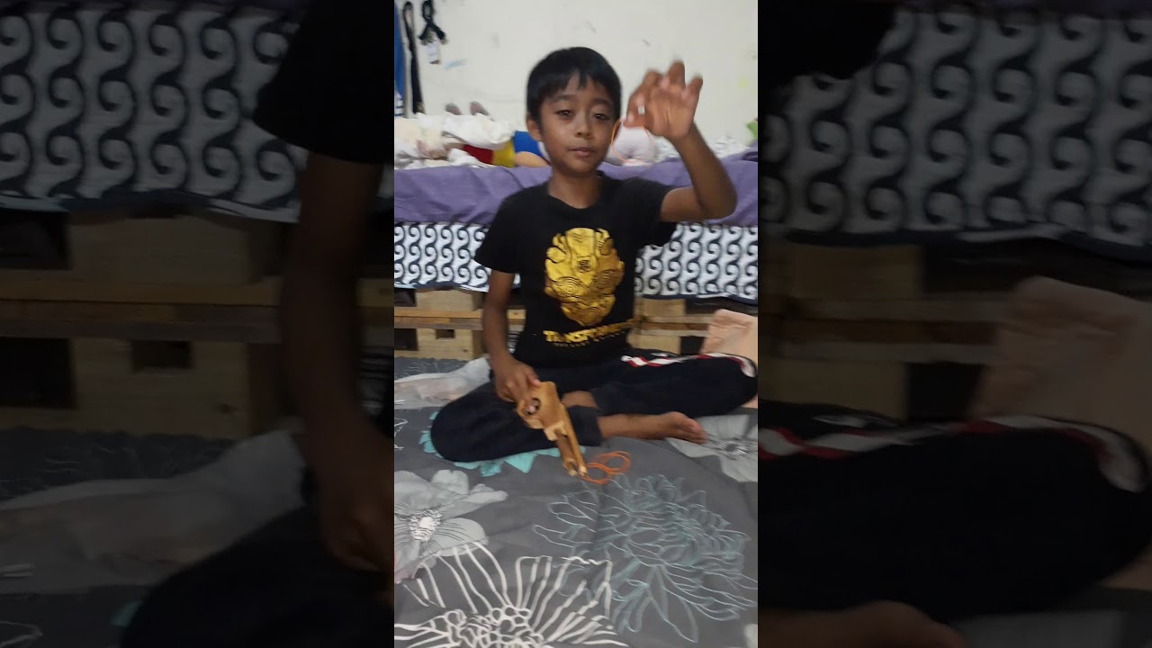 Pistol kayu getah - YouTube