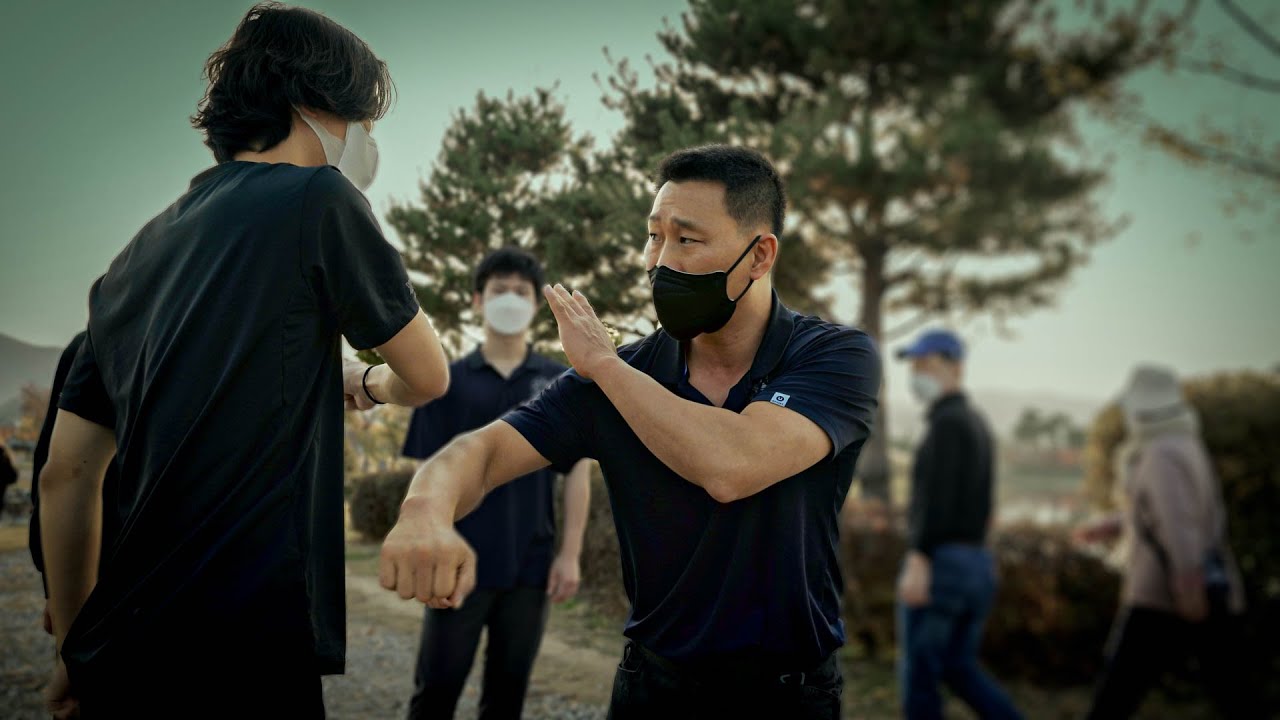 Empty Hand Drill - 근접전투시스템 (Multiple Combat Systems) - YouTube