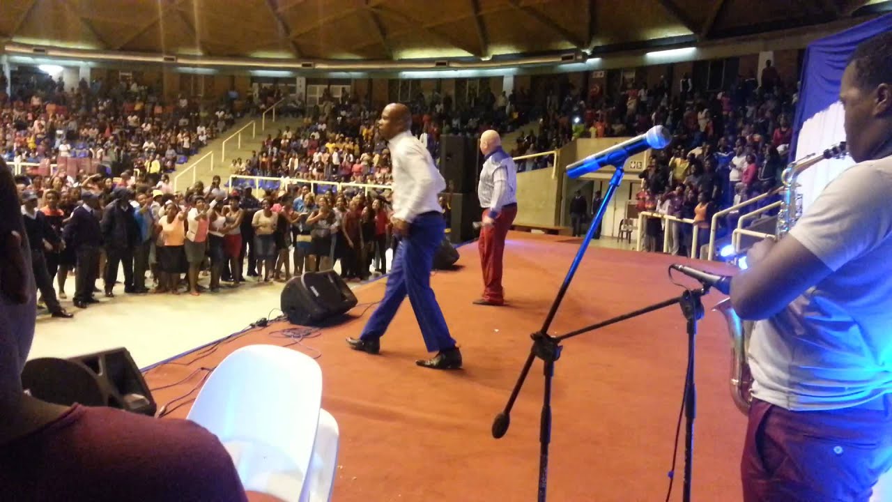 Sgwili and Babo live at UniZulu. 2 pc band - YouTube