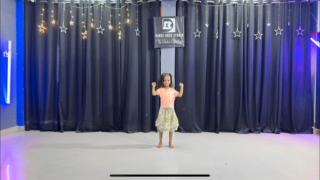 BOM DIGGY DIGGY || SIDDHI || MONTHLY COMPETITION || DANCE BUCK STUDIO ...