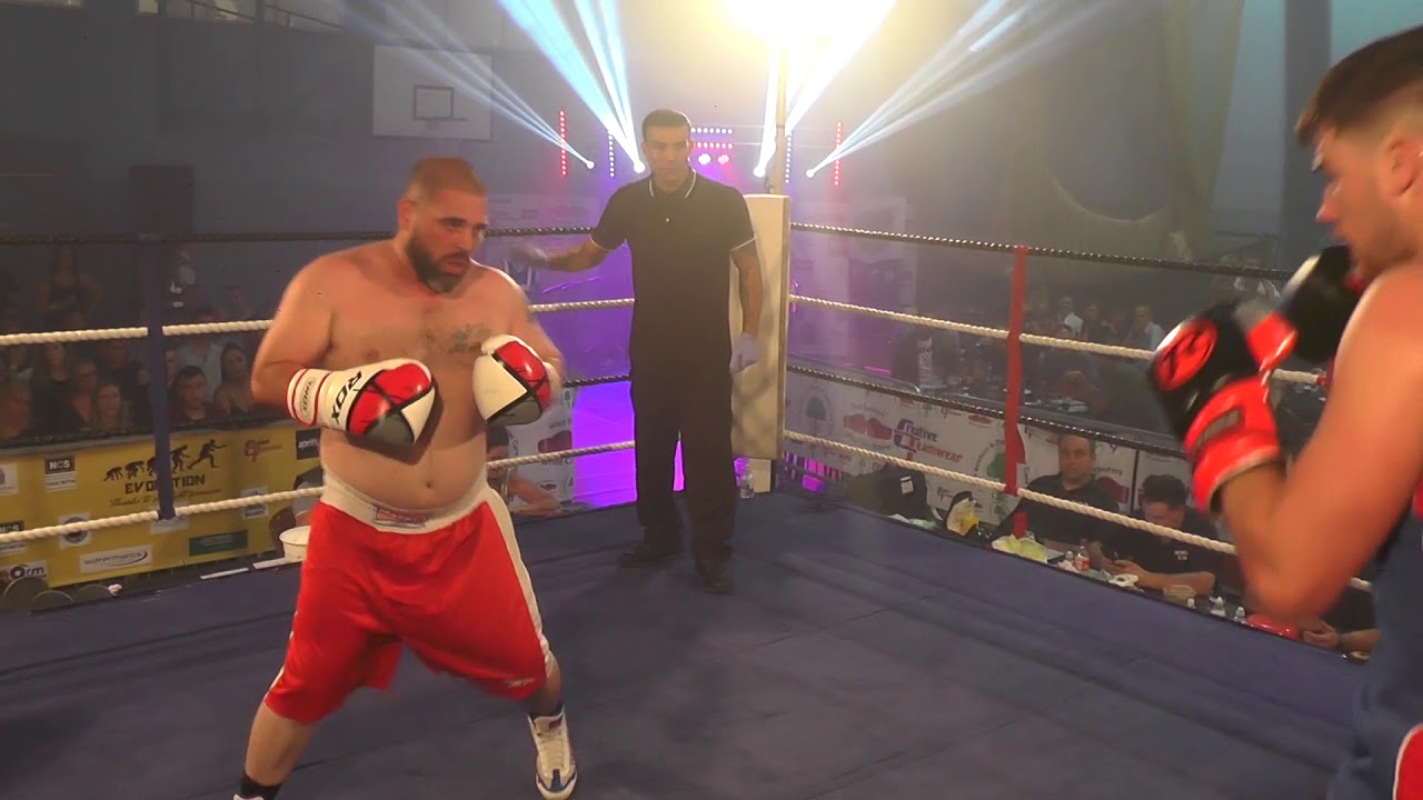 West Berks White Collar Boxing Stuart Wade Vs Josh O’Brien - YouTube