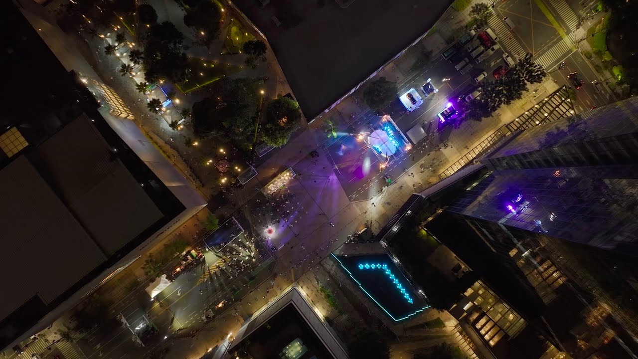 UN x BGC 3D LED Billboard Launch in BGC - YouTube