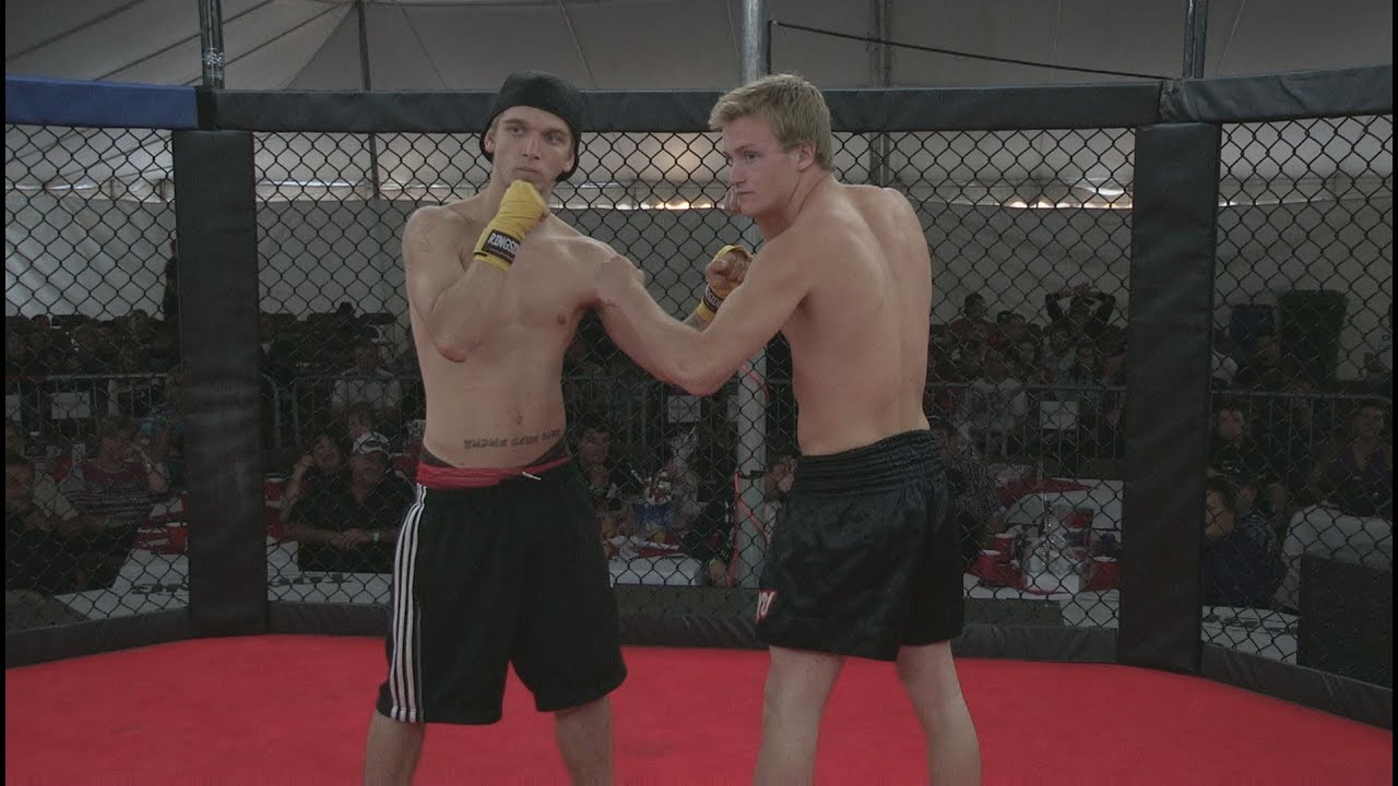 Jason Blais VS Joey Champagne - YouTube