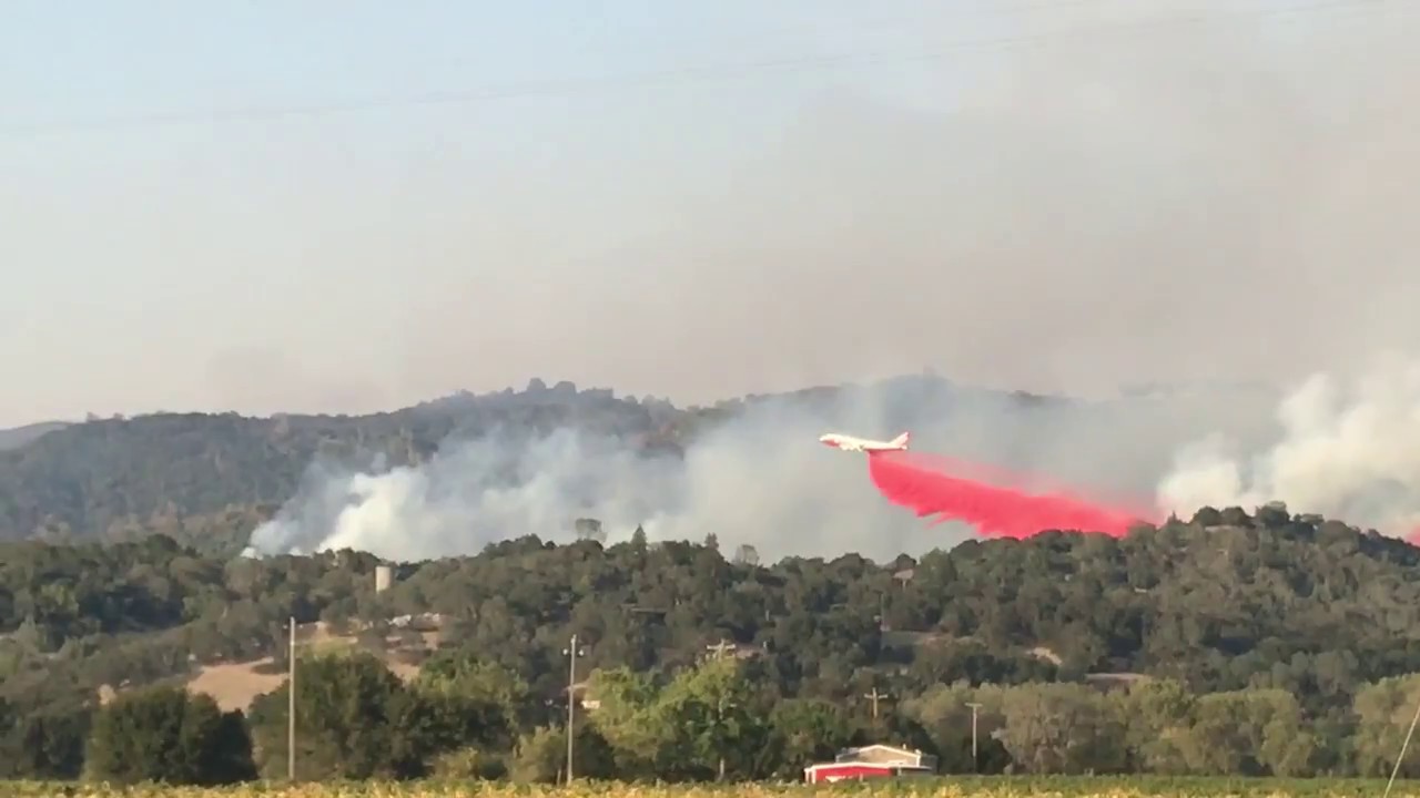 Sonoma Fire Plane Drop - Shawn Ratliff - YouTube