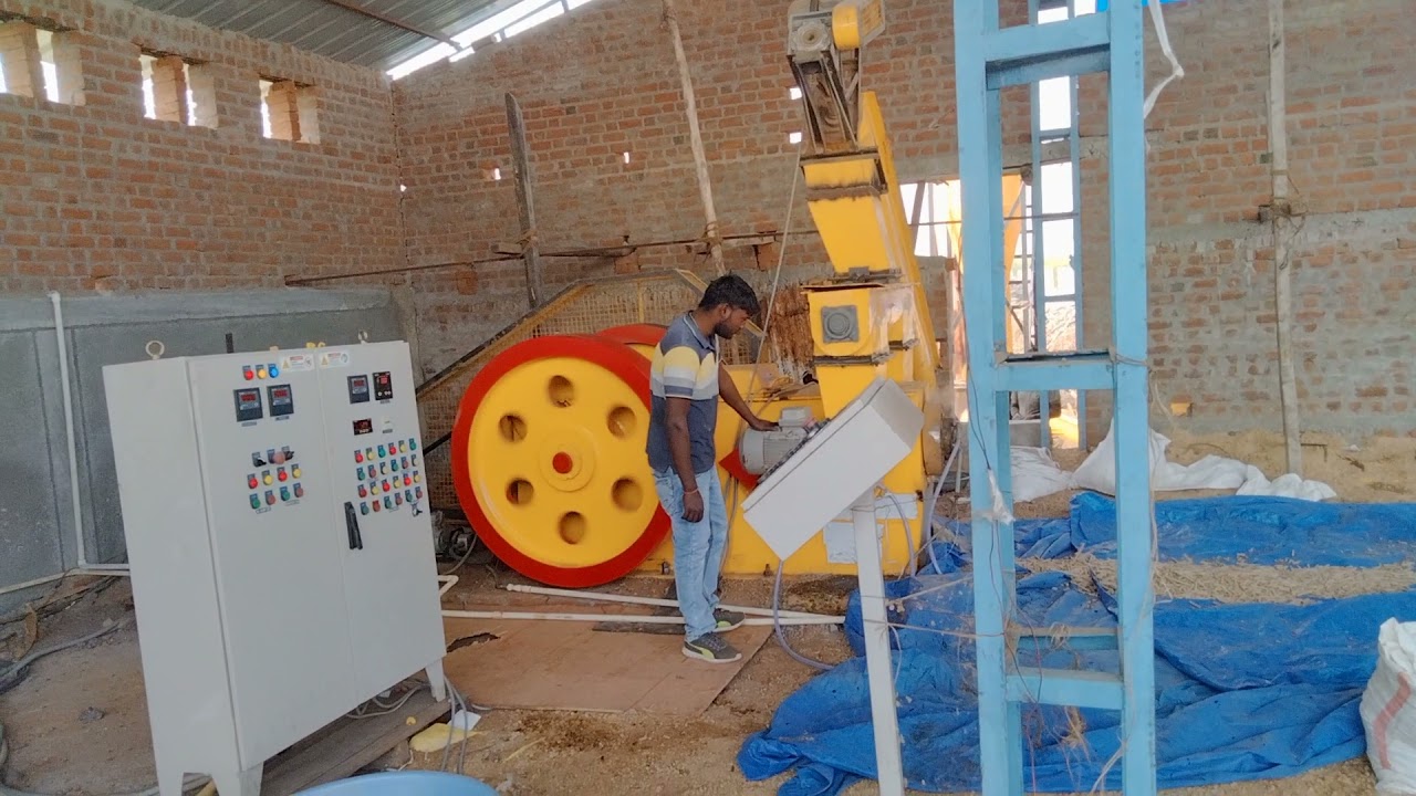 pilot machine - YouTube