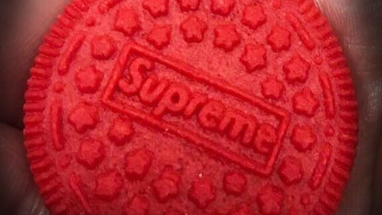 Supreme x Oreo: La colaboración más esperada por los fans - YouTube