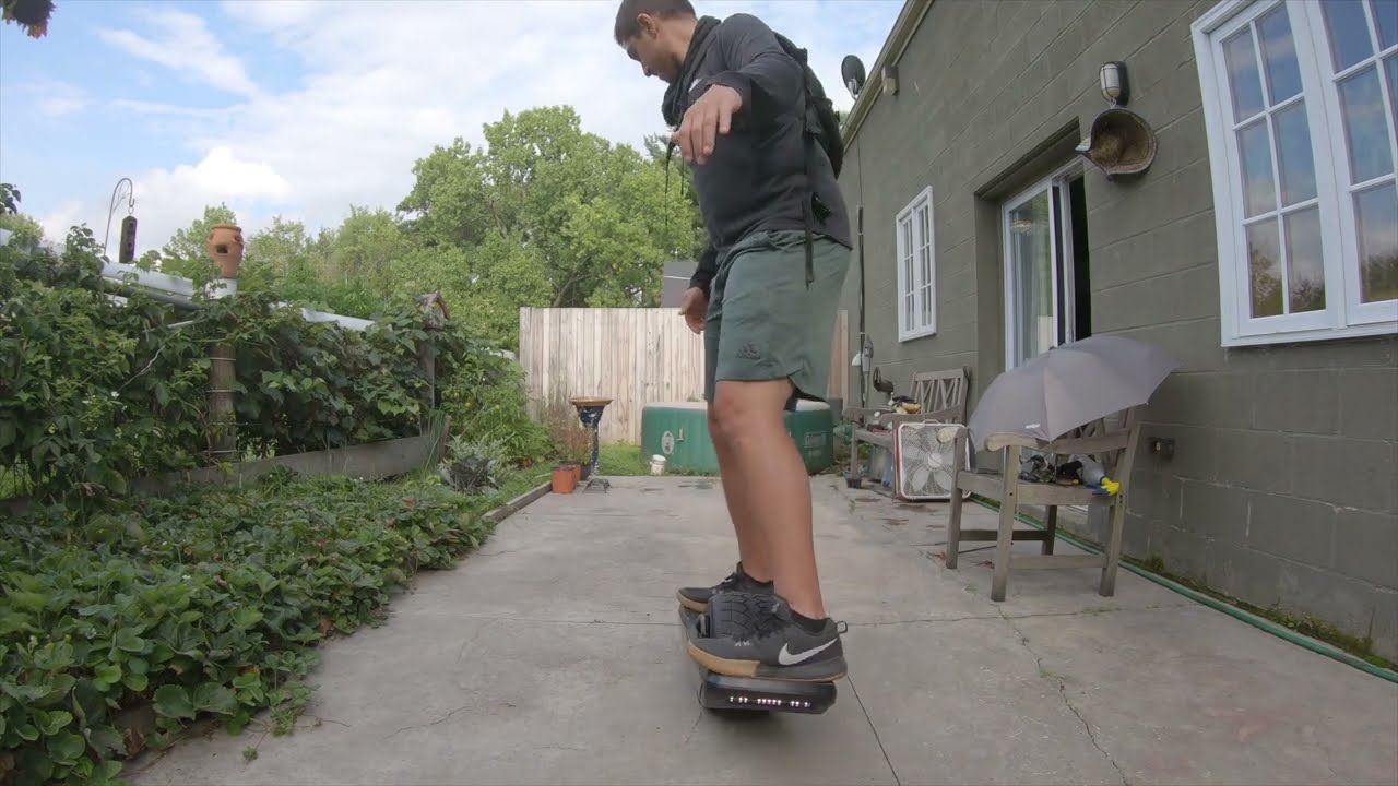 FIRST TIME RIDING A ONEWHEEL & APP SETUP - YouTube