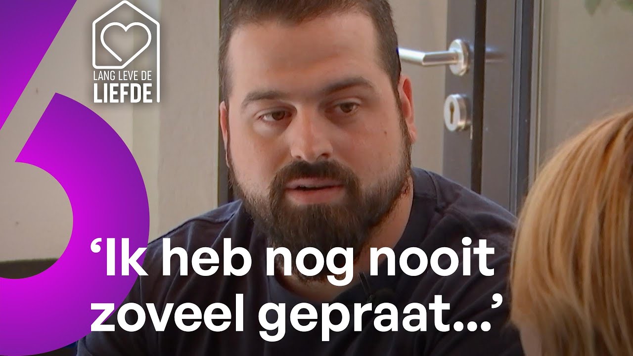 Bekijkt Anthony Hannah INEENS met HELE ANDERE OGEN? 😲 | Lang Leve de ...