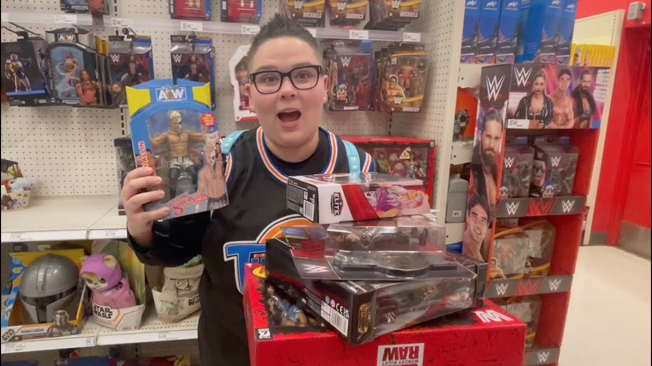 BRAND NEW WWE FIGURES!!! WWE FIGURE HUNT AT TARGET, FYE, AND GAMESTOP ...