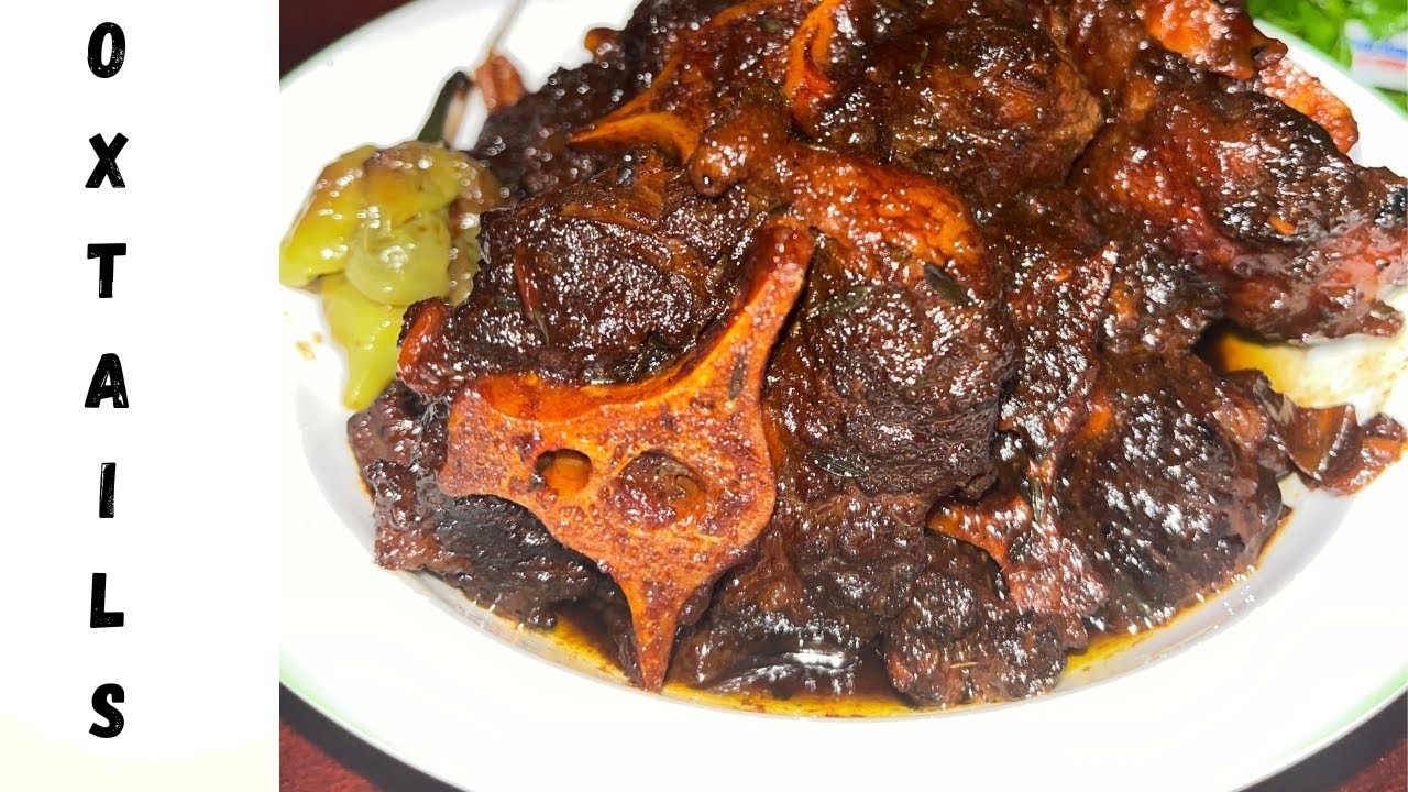These Oxtails were SO good ! STEWED OXTAILS - YouTube