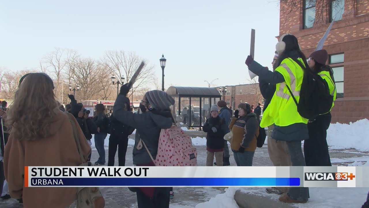 Urbana High School students walk out of class in anti-ICE protest - YouTube