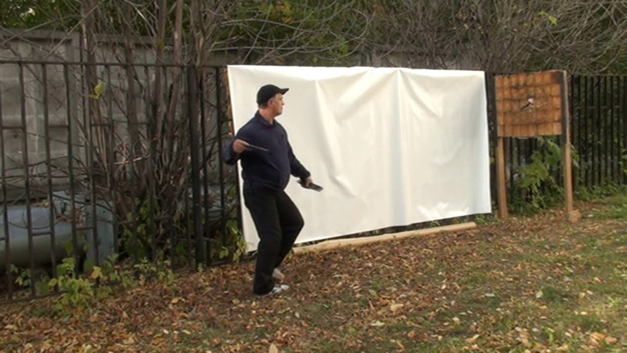 SKANF. Yuri Fedin and Mikhail Belyaev throw knives 2009 - YouTube