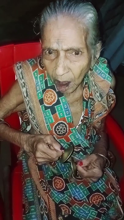 Grandmother Presents 🤣 ହରେ କୃଷ୍ଣ ହରେ ରାମ ନିତାଇ ଗୈାର ରାଧେଶ୍ୟାମ