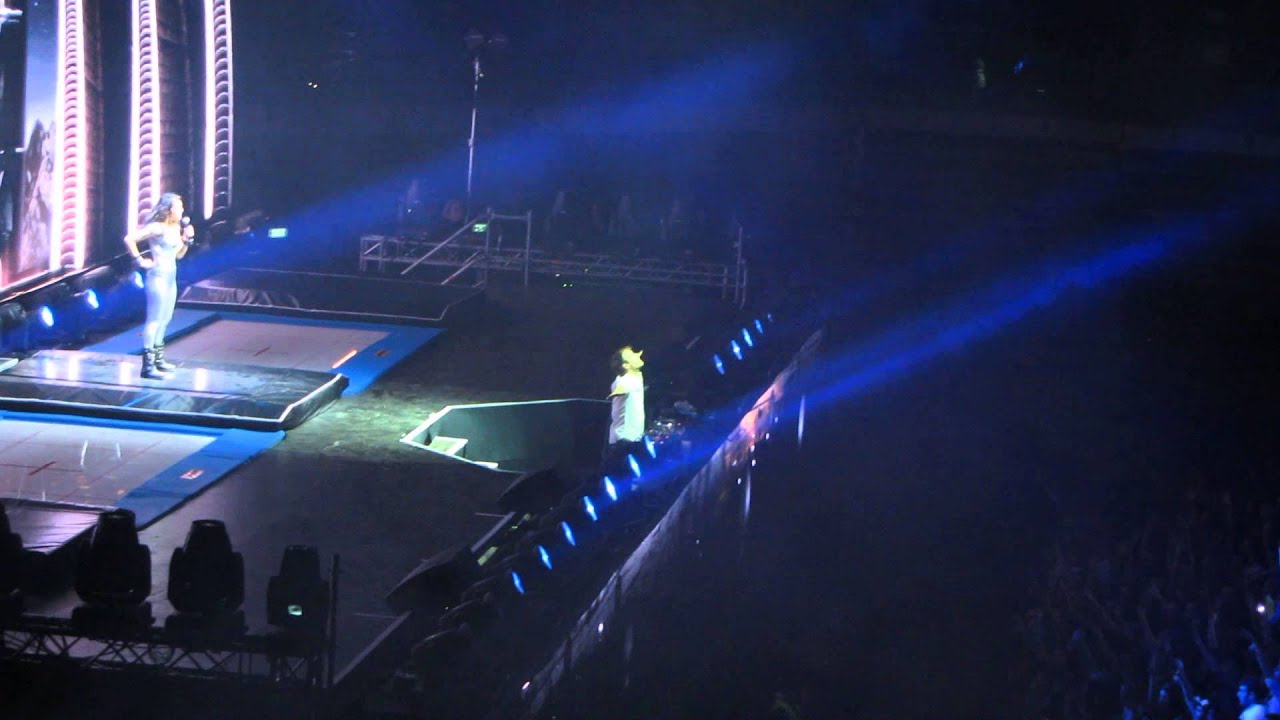 Armin Only: Intense (Sofia, February 7 2014) - Beautiful life (feat ...