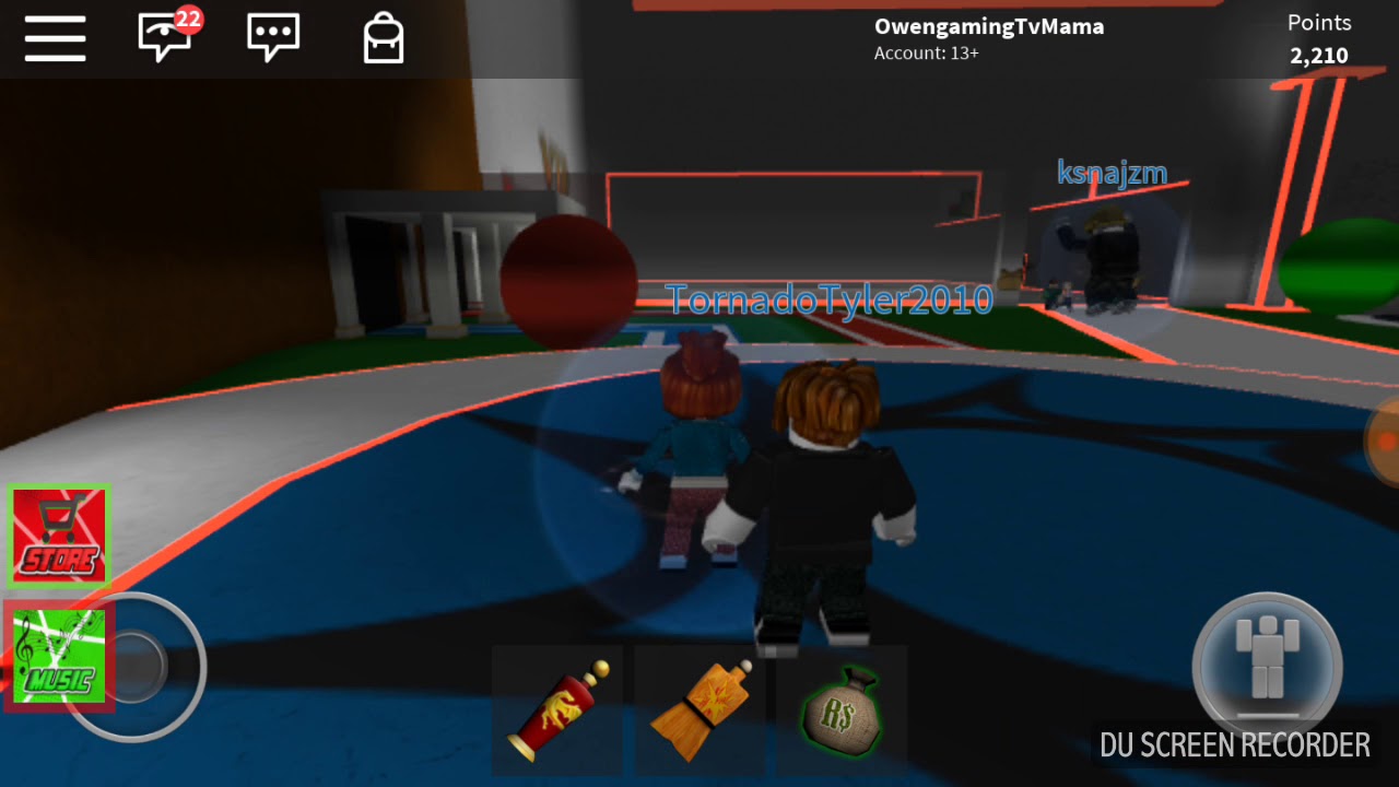 Owen gaming Tv mama and Owen playing roblox - YouTube