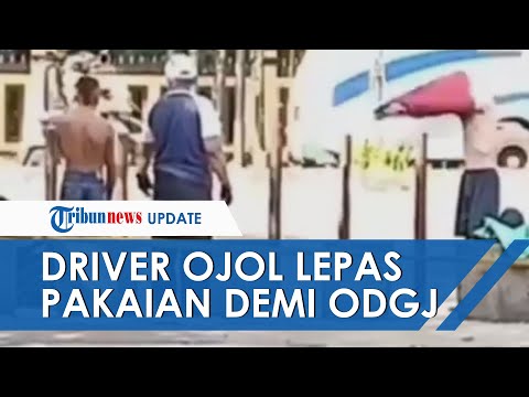 Driver Ojol Rela Lepas Baju dan Celana di Pinggir Jalan, Berikan Pakaian untuk ODGJ  yang Telanjang