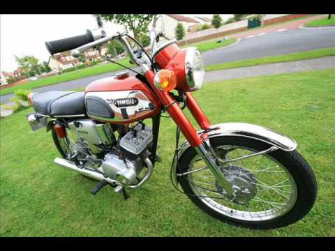 Yamaha AS1 Motorbike 1970 - YouTube