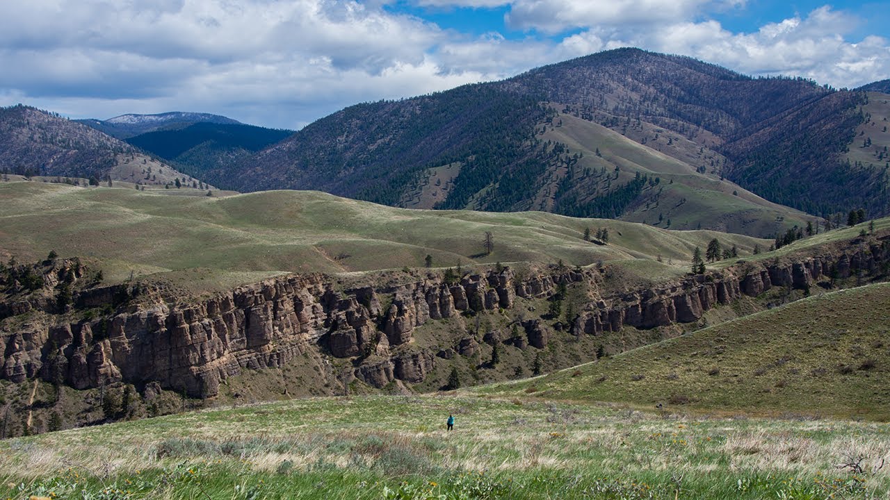 Backpacking the Methow Wildlife Area : Pipestone Canyon - YouTube