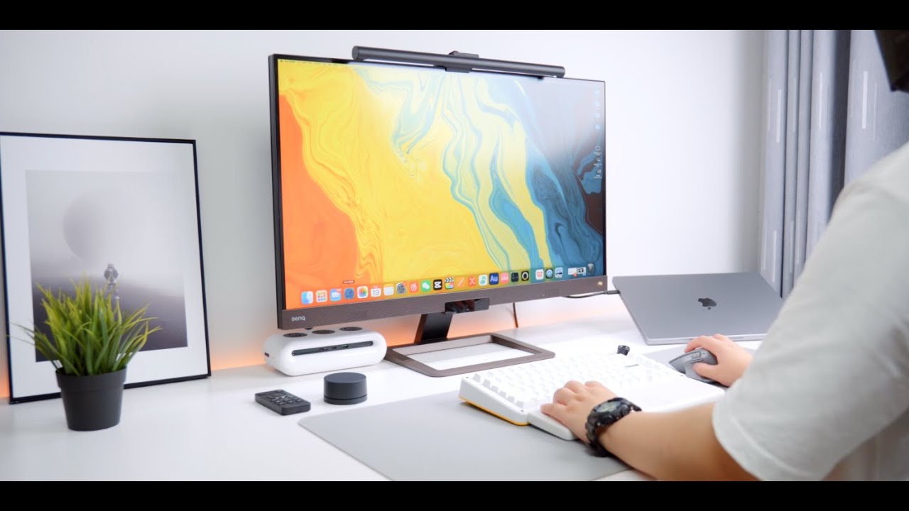 My minimal desk setup 2022｜MacBook桌面清单 - YouTube