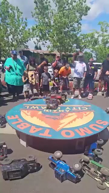 🚗RC Sumo Table City Crawl 2025🚗 #rccars #shorts #tiktok #rccrawler # ...