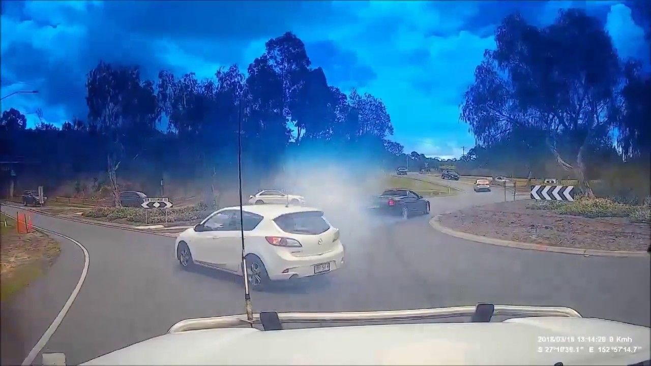 Dash Cam Owners Australia March 2018 On the Road Compilation - YouTube