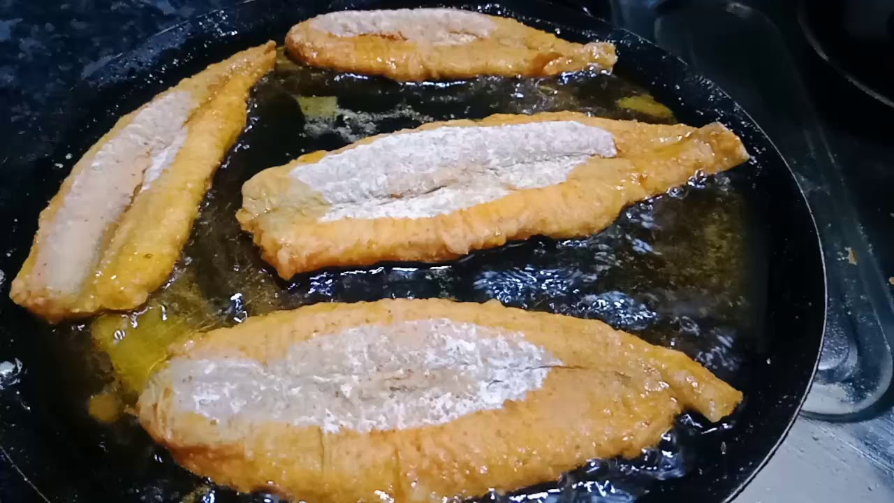 Ole Bombil Fry (Bombay Duck Fry) at CT Point Konkan Cafe - YouTube