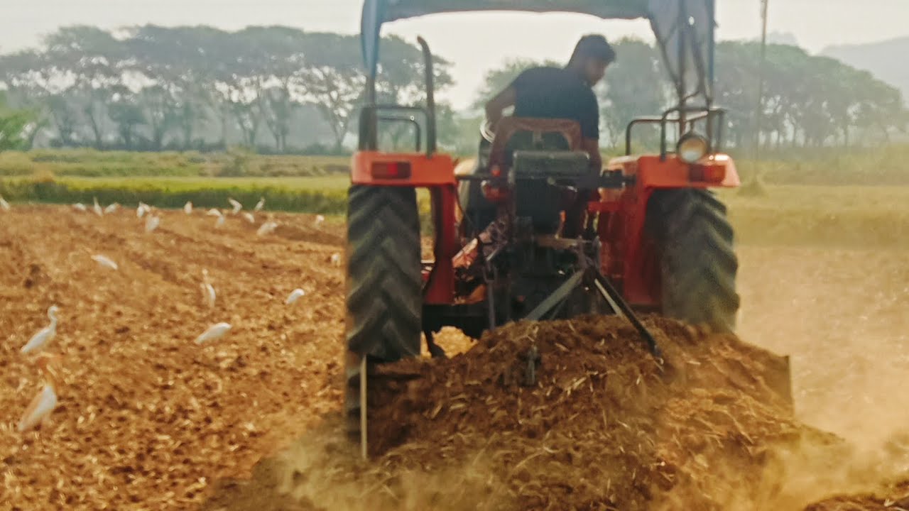 kubota tracktor working fild heavy loaded working - YouTube