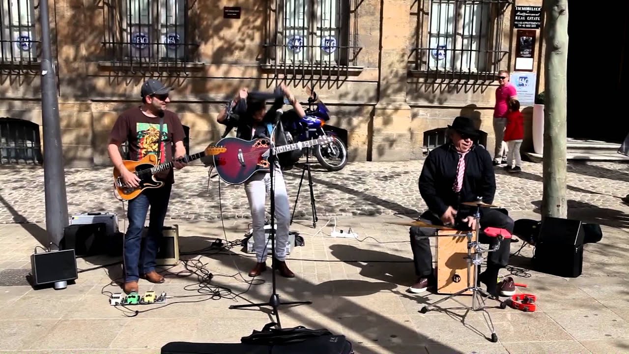 Elo's Band - Être un homme comme vous - Cours Mirabeau - YouTube