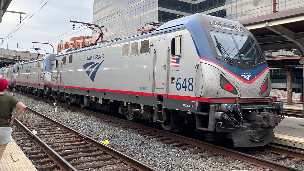 Amtrak 97 “The Silver Meteor” - switching of power at Washington DC 7 ...