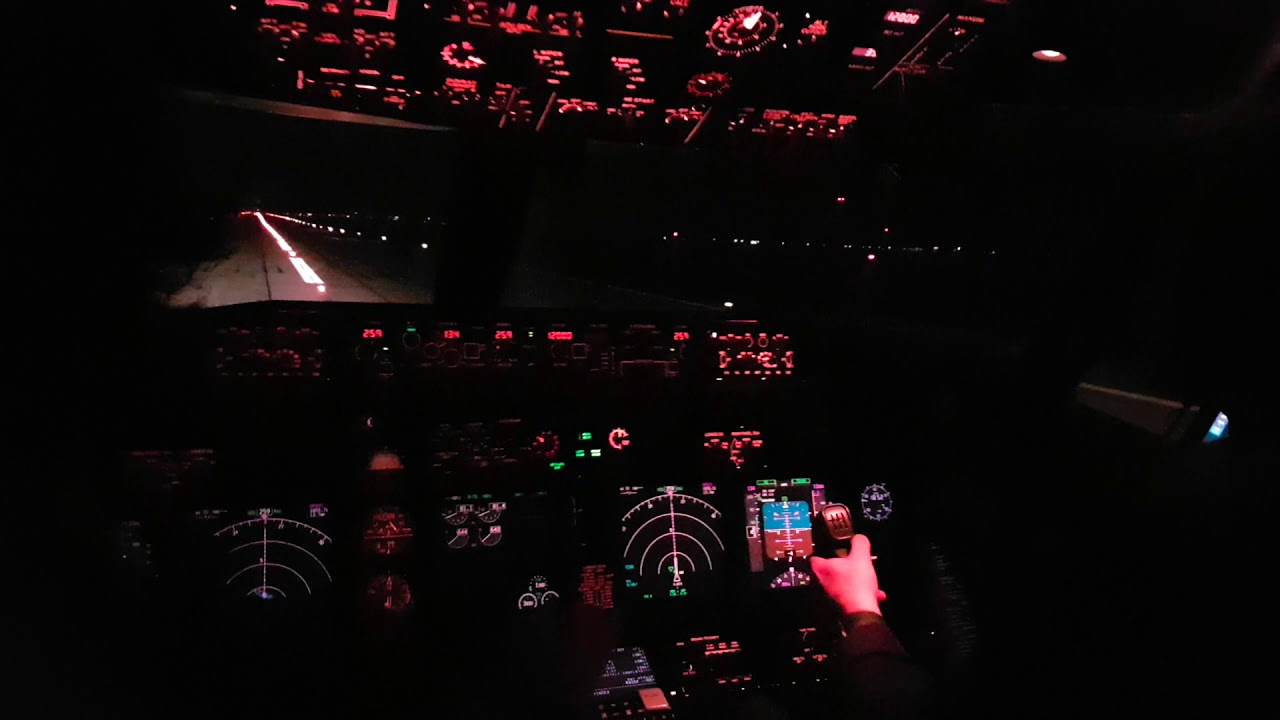 Boeing 737-800 Base Training - Take Off - YouTube
