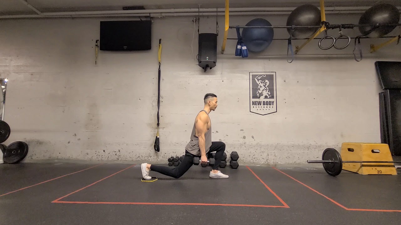 Glider Disc Dumbbell Reverse Lunge - YouTube