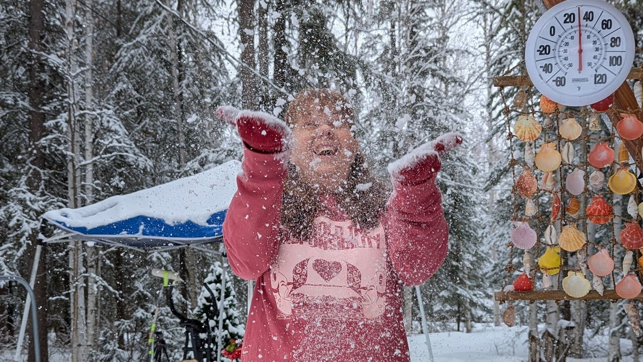 Snow-Tastic Spring Day in North Pole - YouTube