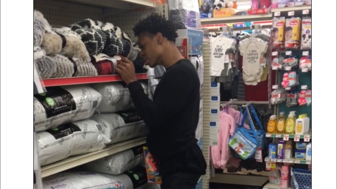 When You See A Opp In The Store🤣🤣 - YouTube