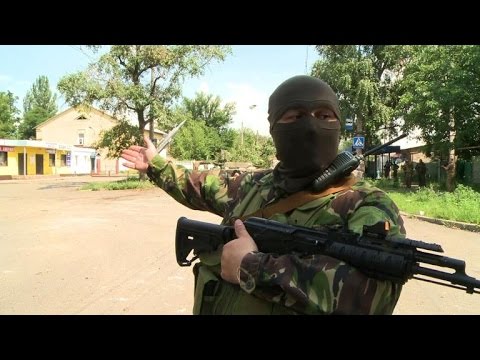 Clashes continue near the east Ukraine city of Donetsk