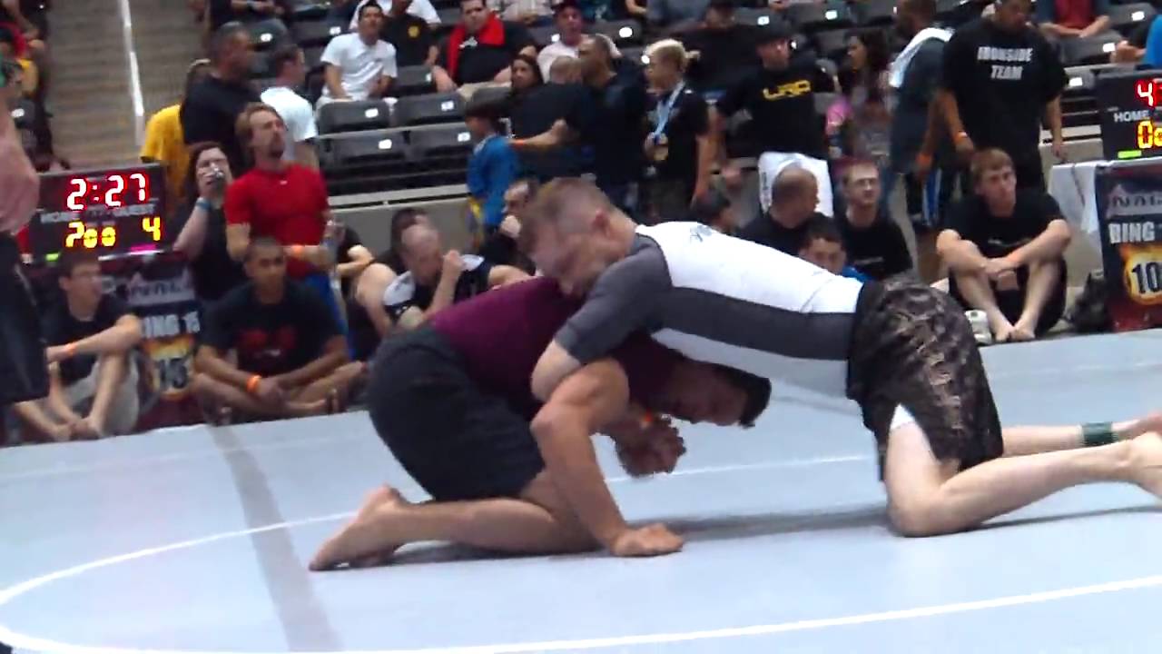 King Webb - NAGA 2009 - King Webb vs Alvis Solis - BJJ Blackbelt - YouTube