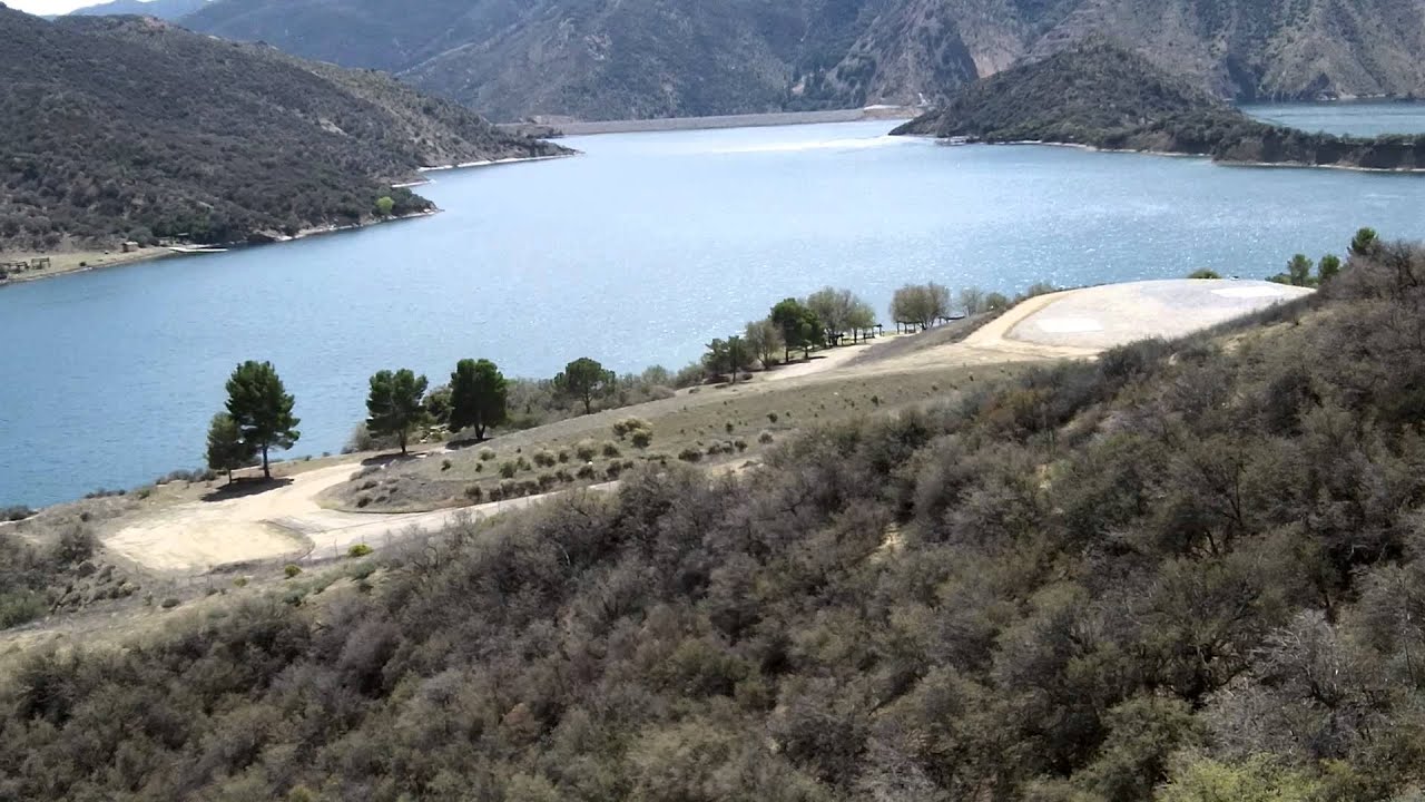 Pyramid Lake near Tejon Pass and the San Andreas Fault - YouTube