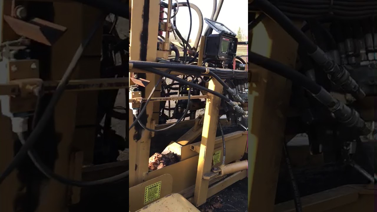 Chomper Super 14 Firewood Processor with 22' Conveyor - YouTube