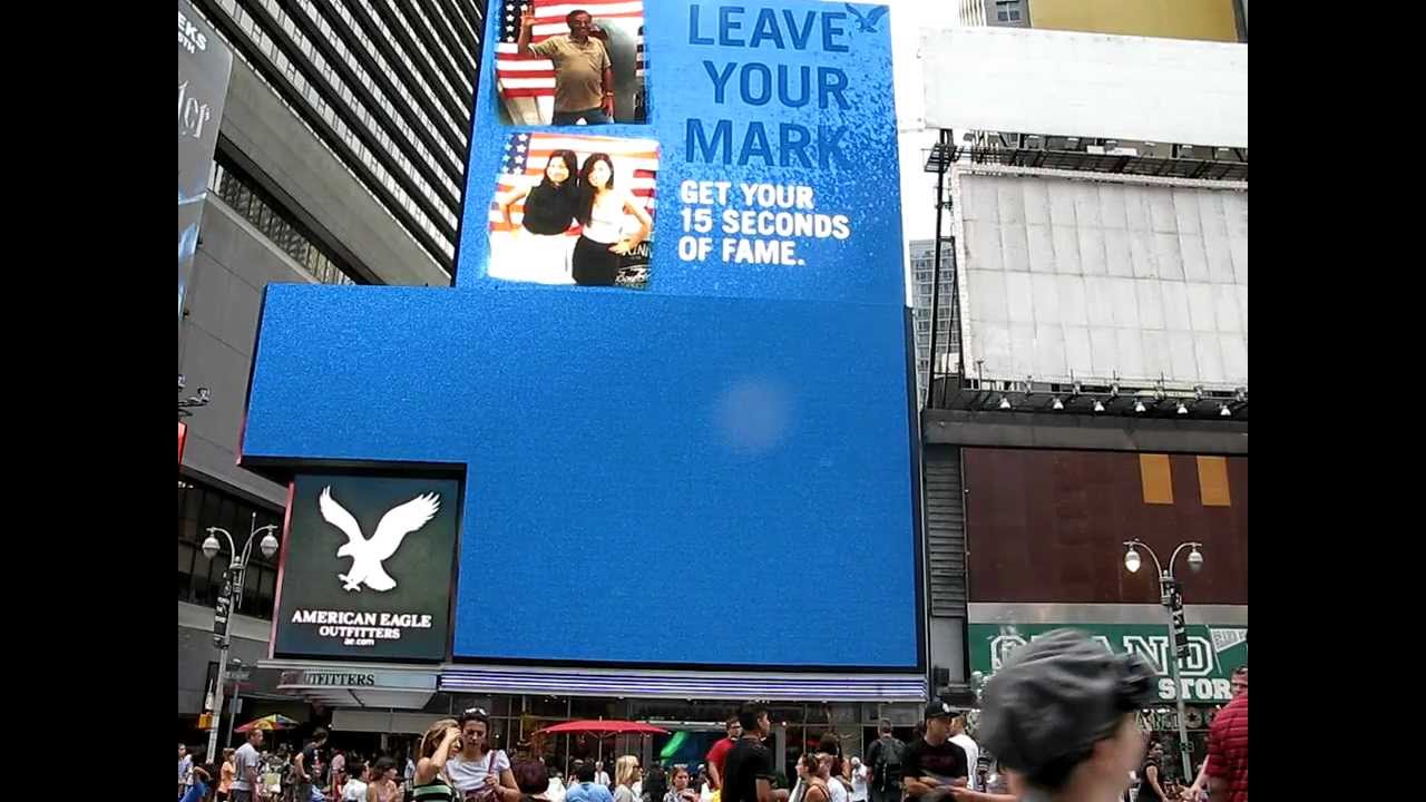 Your 15 seconds of Fame at Times Square - New York - YouTube