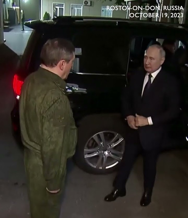 Putin Visits Military Headquarters In Southern Russia Amid Ukraine