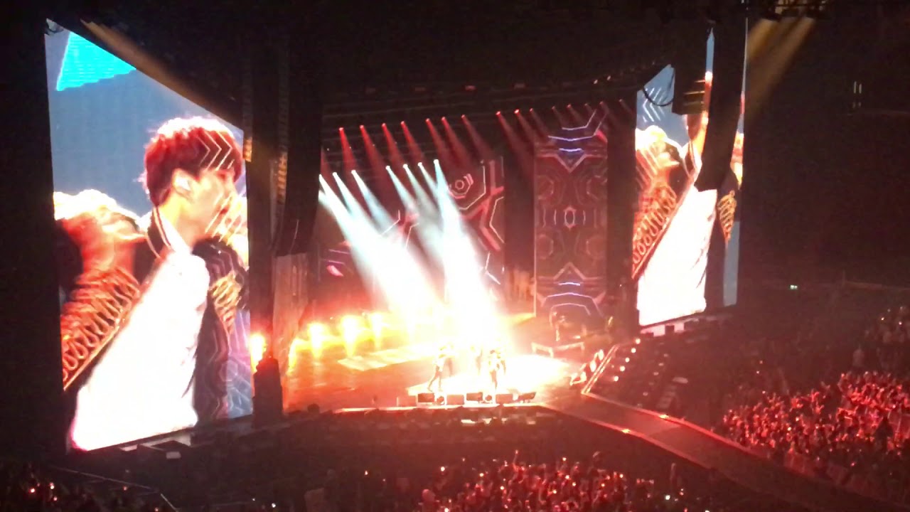 BTS - Idol @ The O2 Arena 9/10/18 - YouTube