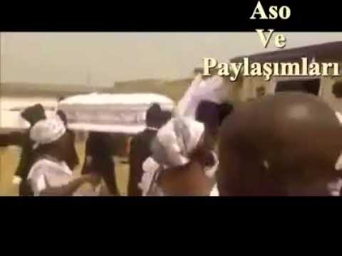 Köyün Tefecisi Ölünce Köylüler Sevinçten Halay Çekiyorlar.