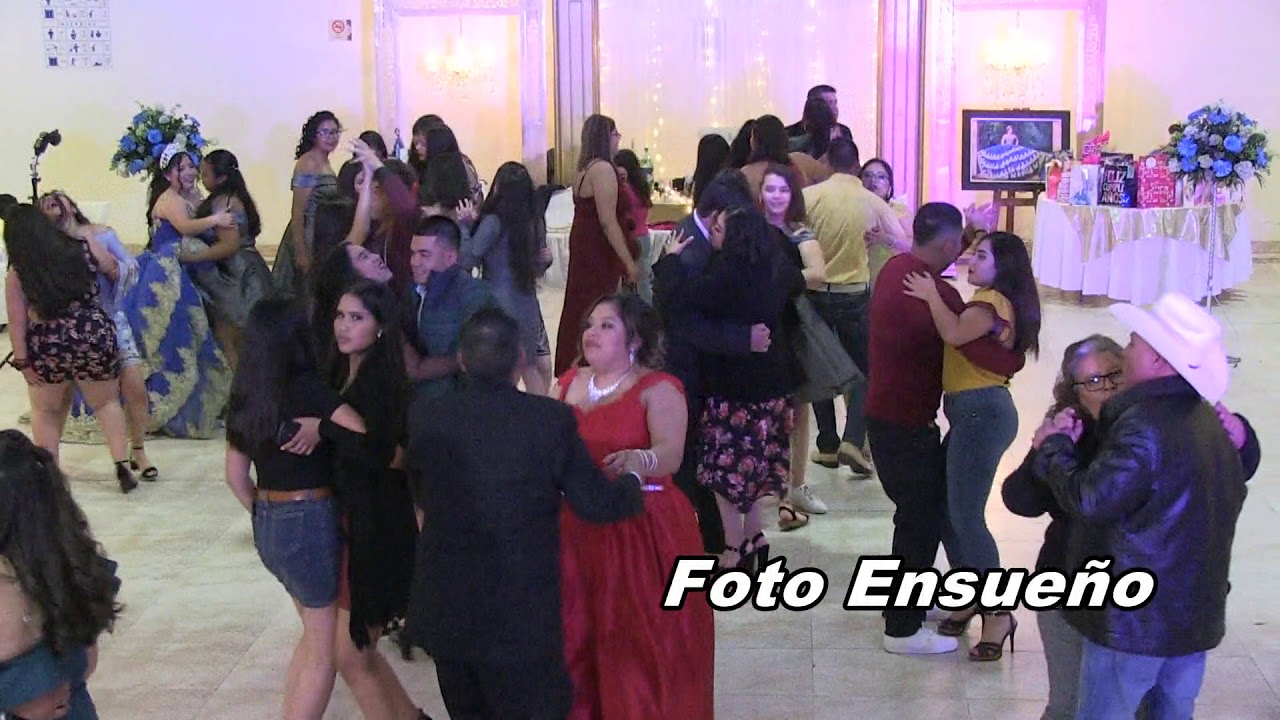 Daniela con la Banda Centenario - YouTube