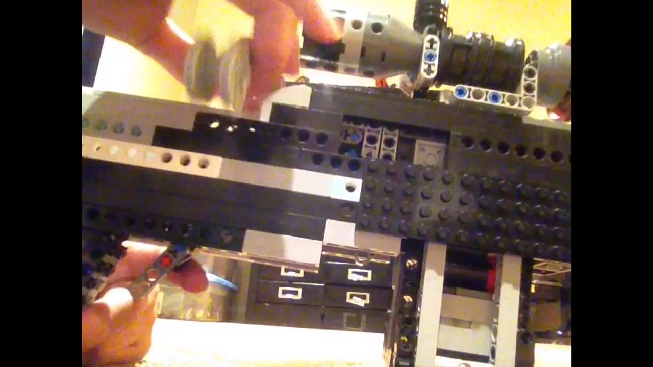 Bolt Action Shell Ejecting Lego Sniper Rifle - YouTube