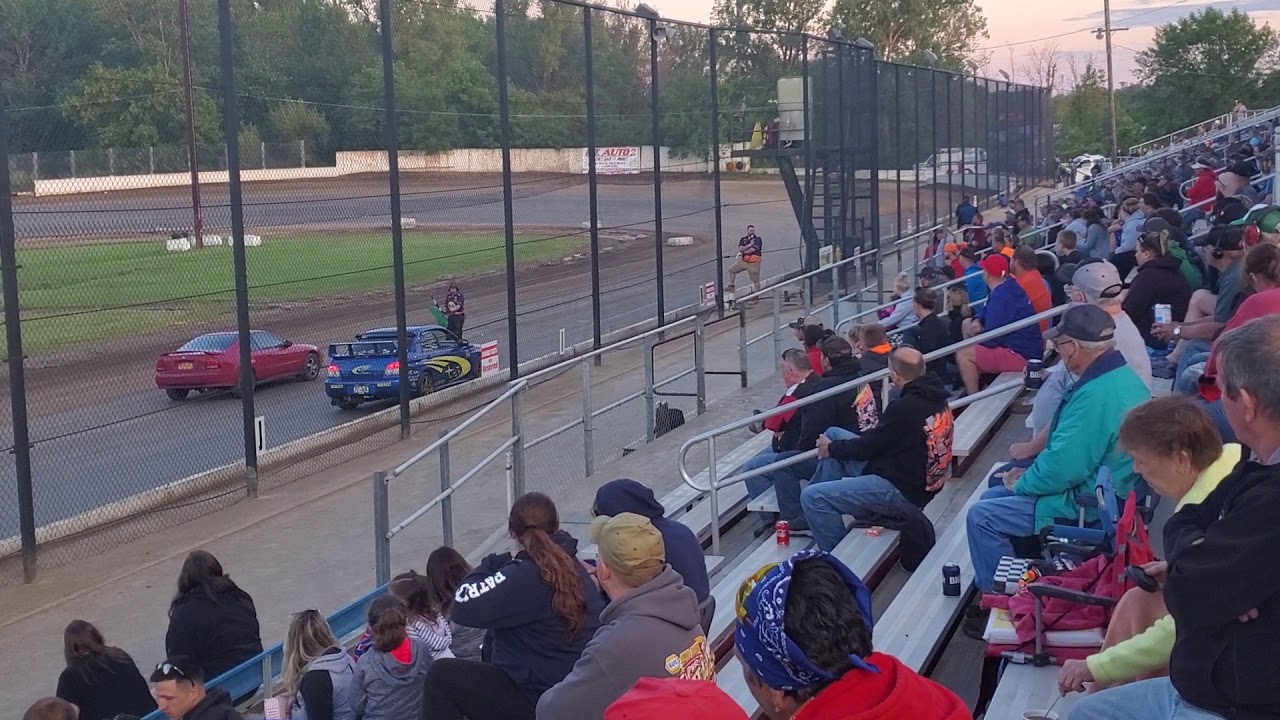 Brewerton Speedway 6/21/18 spectator race 3 - YouTube