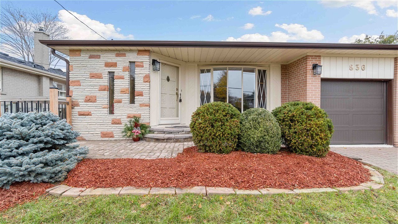 836 Vicki Drive, Pickering, ON - YouTube