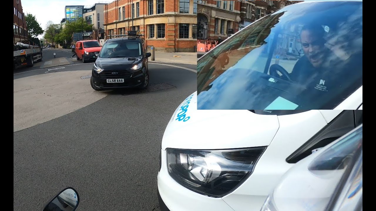 Angry Van Driver for giving way (BJ70 VDZ) - YouTube