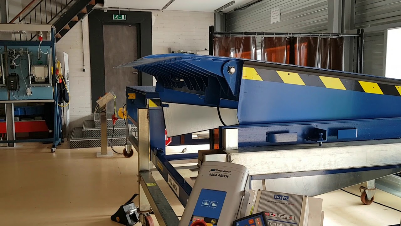 Assa Abloy Crawford Swingdock DL6010S - YouTube